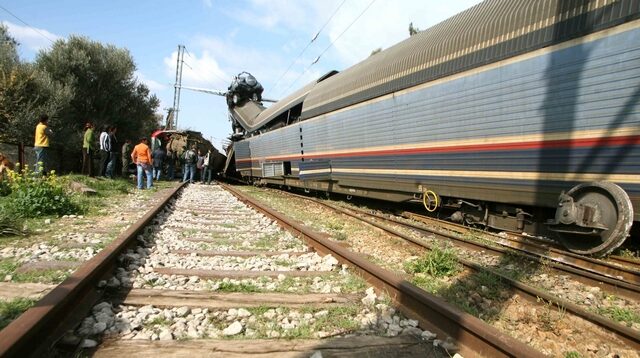 Σύγκρουση τρένων στο Μενίδι | News 24/7