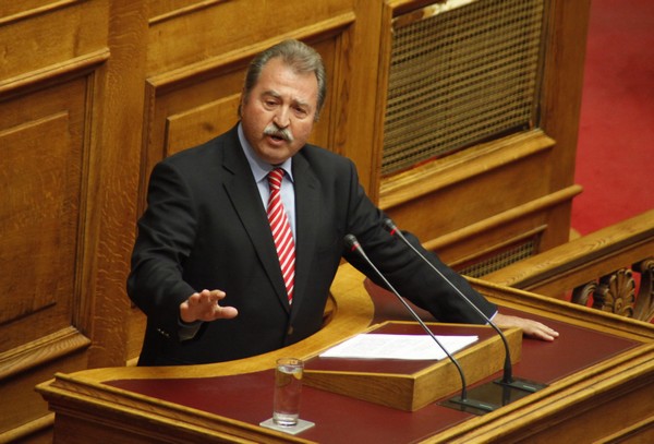 Μετά τον Πολύδωρα και ο Τραγάκης διόρισε συγγενικό του πρόσωπο στη ...