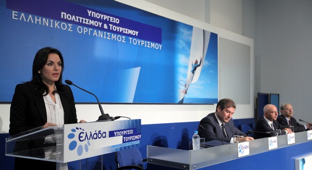 Πέντε συλλήψεις για κομπίνα σε βάρος του ΕΟΤ | News 24/7