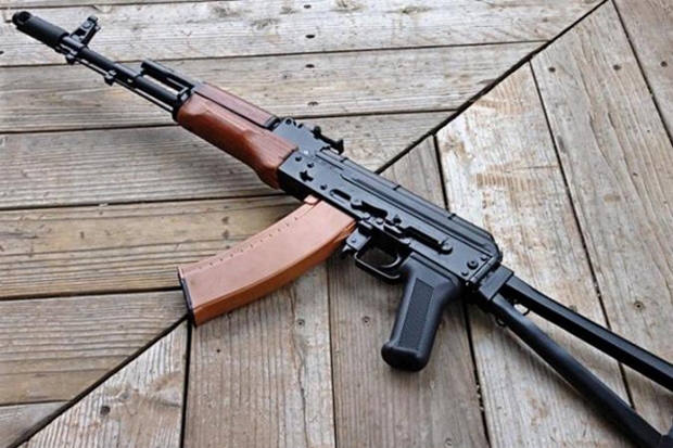 Κρήτη: Κυκλοφορούσε με Σκόρπιον και Καλάσνικοφ στο αυτοκίνητο | News 24/7