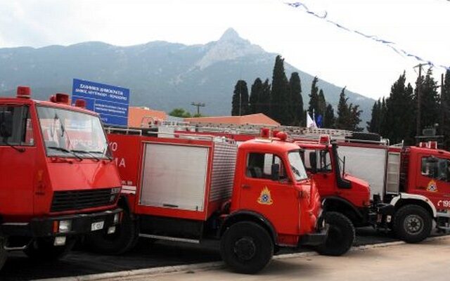 "Δώρο" πυροσβεστικά οχήματα από τον Φούχτελ | News 24/7
