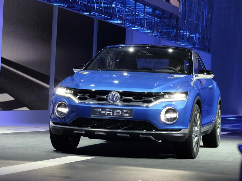Σαλόνι Γενεύης. To targa-crossover της VW λέγεται T - Roc Concept ...