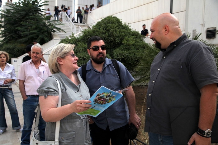 Σε κατ' οίκον περιορισμό προσωρινά η Ελένη Ζαρούλια. Ο Εισαγγελέας ζητά ...