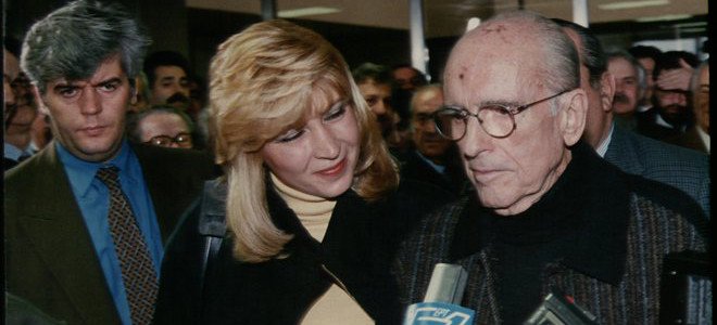 Μηχανή του Χρόνου: Η παραίτηση του Ανδρέα Παπανδρέου. Η Λιάνη ...