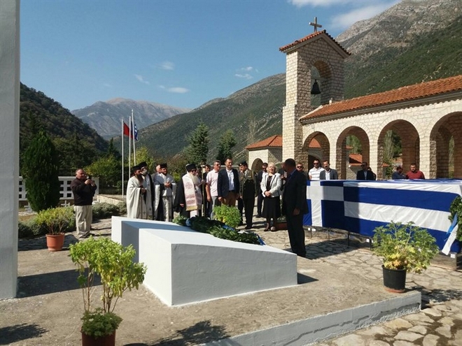 Ενταφιάστηκαν στην Κλεισούρα οι 573 νεκροί του ελληνοϊταλικού πολέμου ...