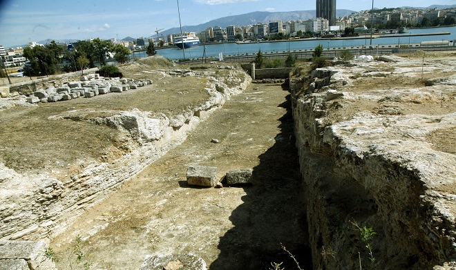 ΚΑΣ για Πειραιά: "Ναι" στην οριοθέτηση αρχαιολογικού χώρου, αλλά σε ...