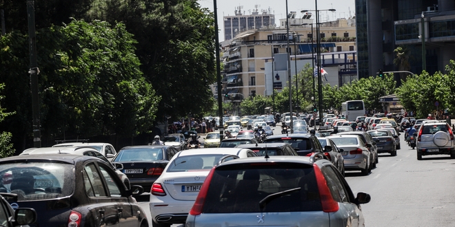 Διπλώματα οδήγησης: Καταργείται η υποχρεωτική επανεξέταση των ...