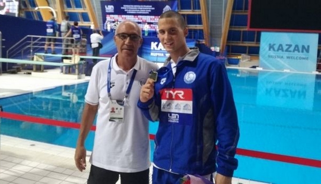 Παγκόσμιος πρωταθλητής στα 400μ μικτή ατομική με παγκόσμιο ρεκόρ ο ...