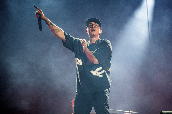 Logic: Ο διάσημος ράπερ σταματά τη μουσική για ένα πολύ συγκινητικό ...