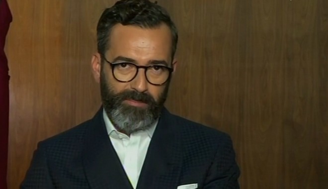 Τελικός GNTM 3: Ο Άγγελος Μπράτης αποκάλυψε το λόγο της απουσίας του ...