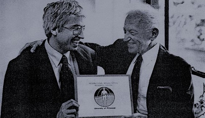 Πέτερ Σάφαρ: Ο άνθρωπος που γεννήθηκε για να σώσει εκατομμύρια ζωές ...