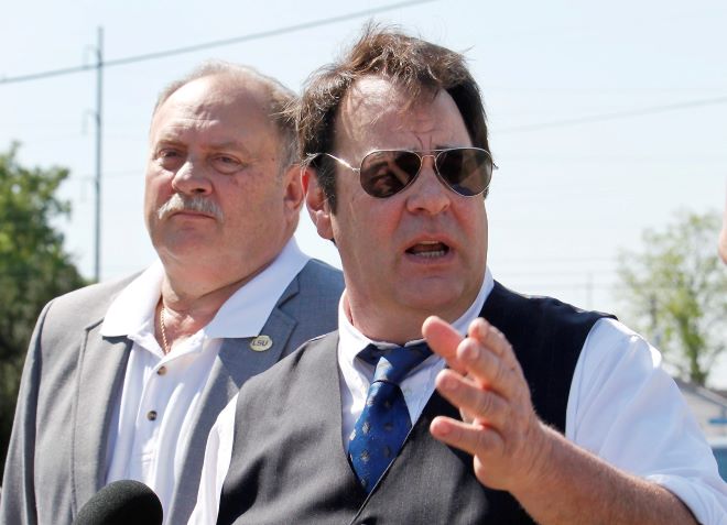 Πέθανε ο Peter Aykroyd: Το SNL τιμά τον αδελφό του Dan Aykroyd, πρώην ...