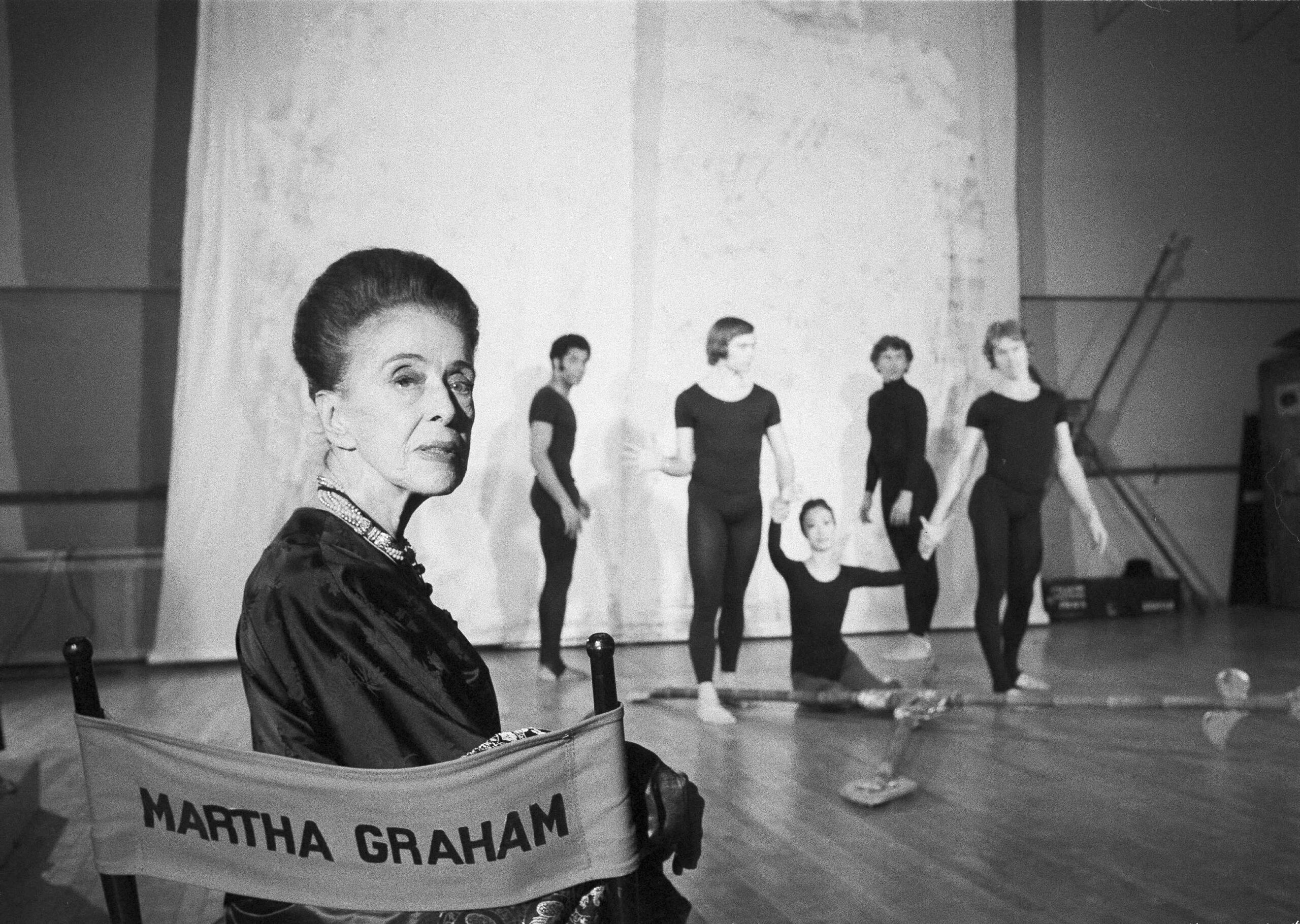 Είδαμε τους "αγγελικούς αθλητές" της Martha Graham- Και το Μέγαρο ...