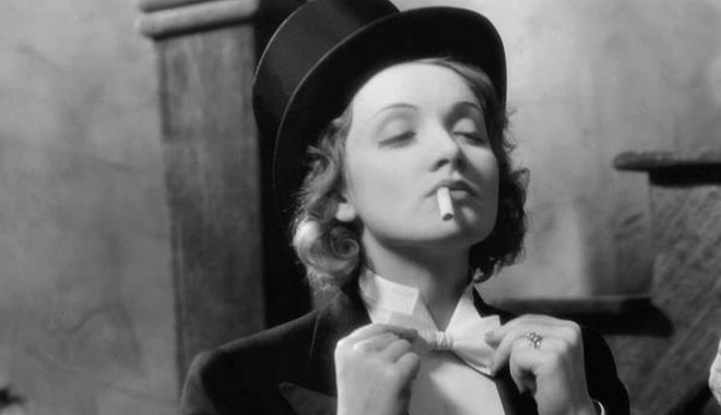 Το φύλο πέθανε, ζήτω το φύλο: Τι είναι η επιτελεστικότητα | News 24/7