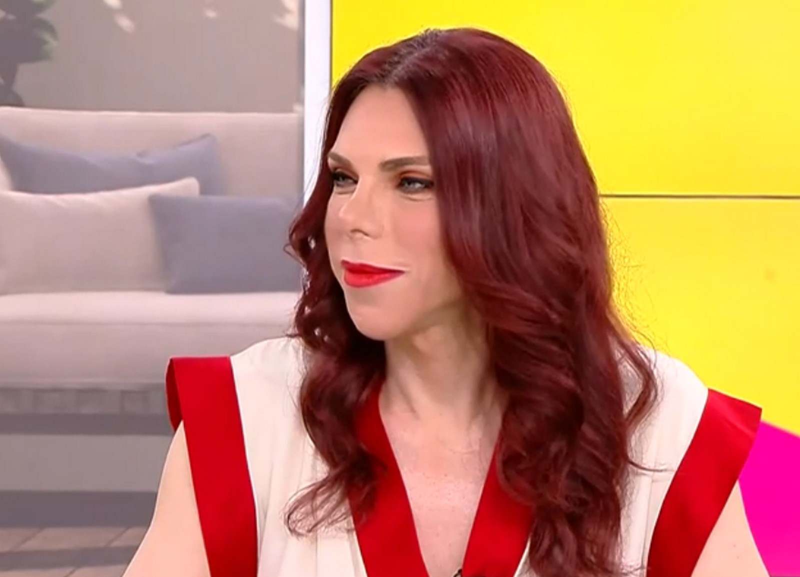 Φένια Αποστόλου: Η Επίδαυρος, το λυτρωτικό χειροκρότημα και ο μιντιακός ...