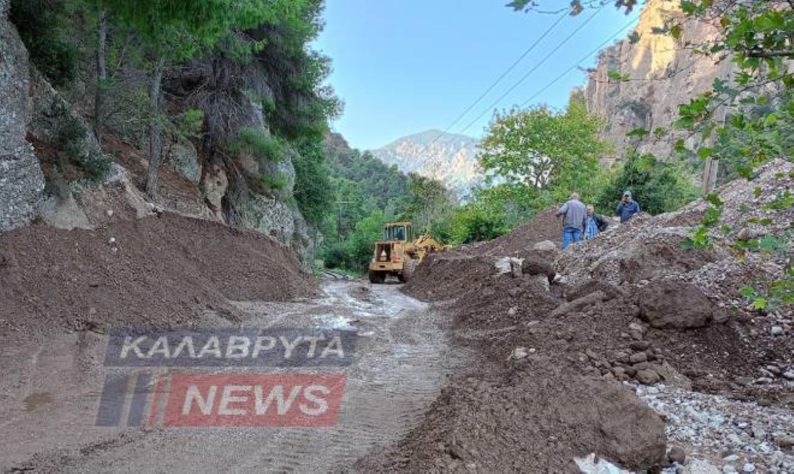 Καλάβρυτα: Θαμμένη κάτω από τόνους λάσπη η γραμμή του Οδοντωτού