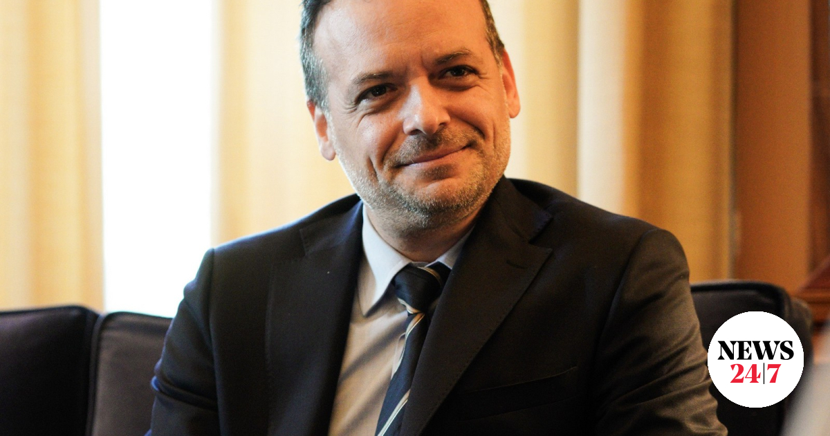 Επιτίθενται στον Δούκα, φοβούνται το πολιτικό πείραμα της Αθήνας