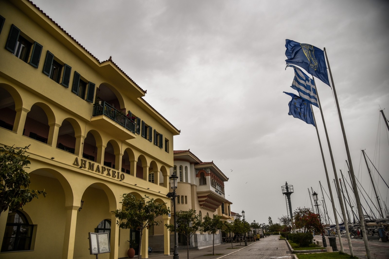 Απόκοσμες εικόνες απο τον ΒΟΜΒΑΡΔΙΣΜΟ ΤΗΣ ΕΛΛΑΔΑΣ ΜΕ ΒΑΡΕΑ ΜΕΤΑΛΛΑ ΓΙΑ ...