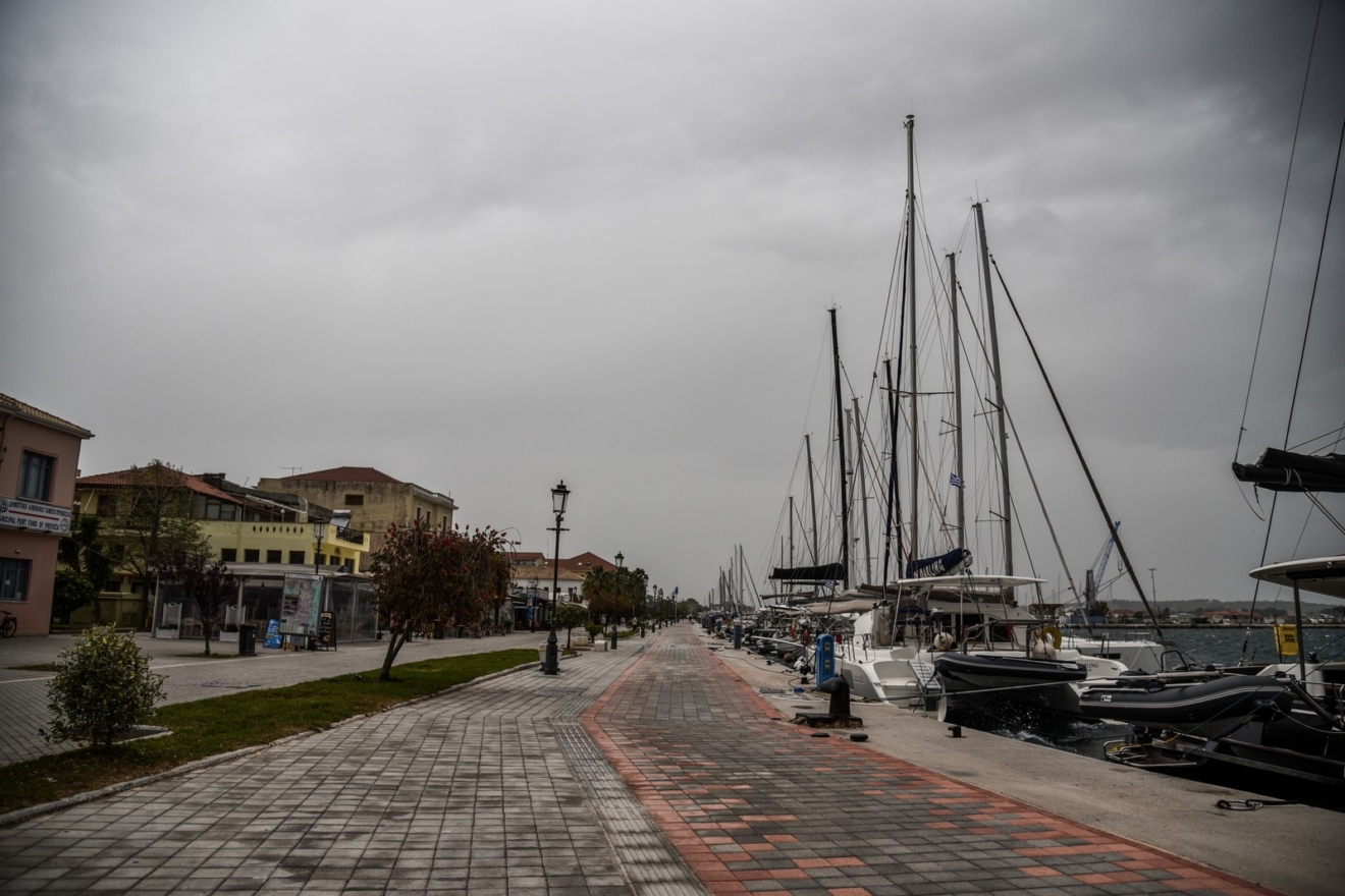 Απόκοσμες εικόνες απο τον ΒΟΜΒΑΡΔΙΣΜΟ ΤΗΣ ΕΛΛΑΔΑΣ ΜΕ ΒΑΡΕΑ ΜΕΤΑΛΛΑ ΓΙΑ ...