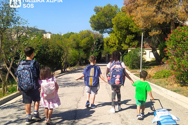 Παιδικά Χωριά SOS: "Μαζί γεμίζουμε μία σχολική τσάντα"