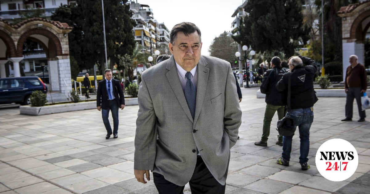 Διεγράφη από το ΛΑΟΣ ο Γιώργος Καρατζαφέρης