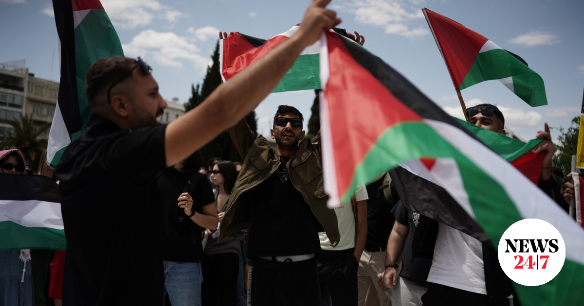 Ιστορική πορεία χιλιάδων ακτιβιστών προς τη Γάζα