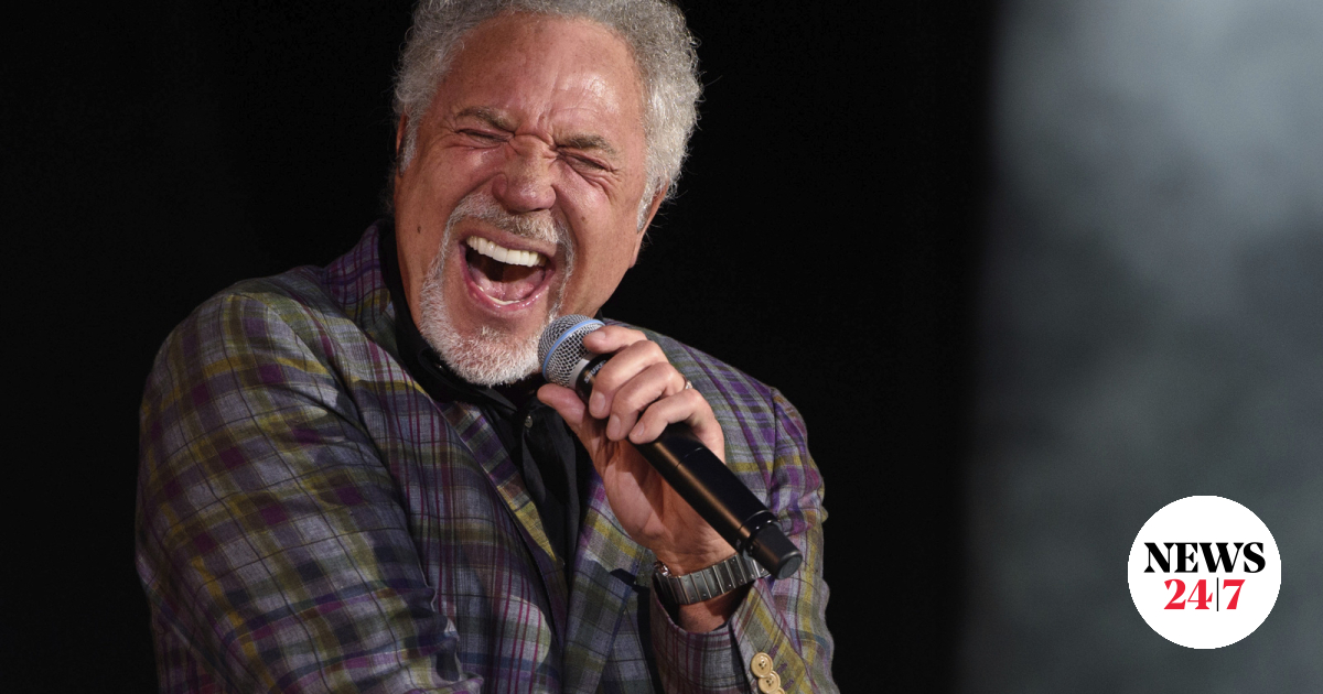 Tom Jones: 10 αξέχαστες συνεργασίες με μεγάλους σταρ
